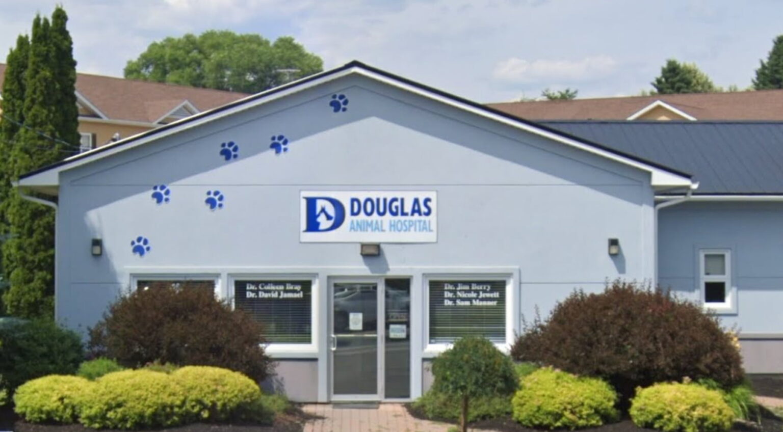 Douglas Animal Hospital | Vet Near Me CA